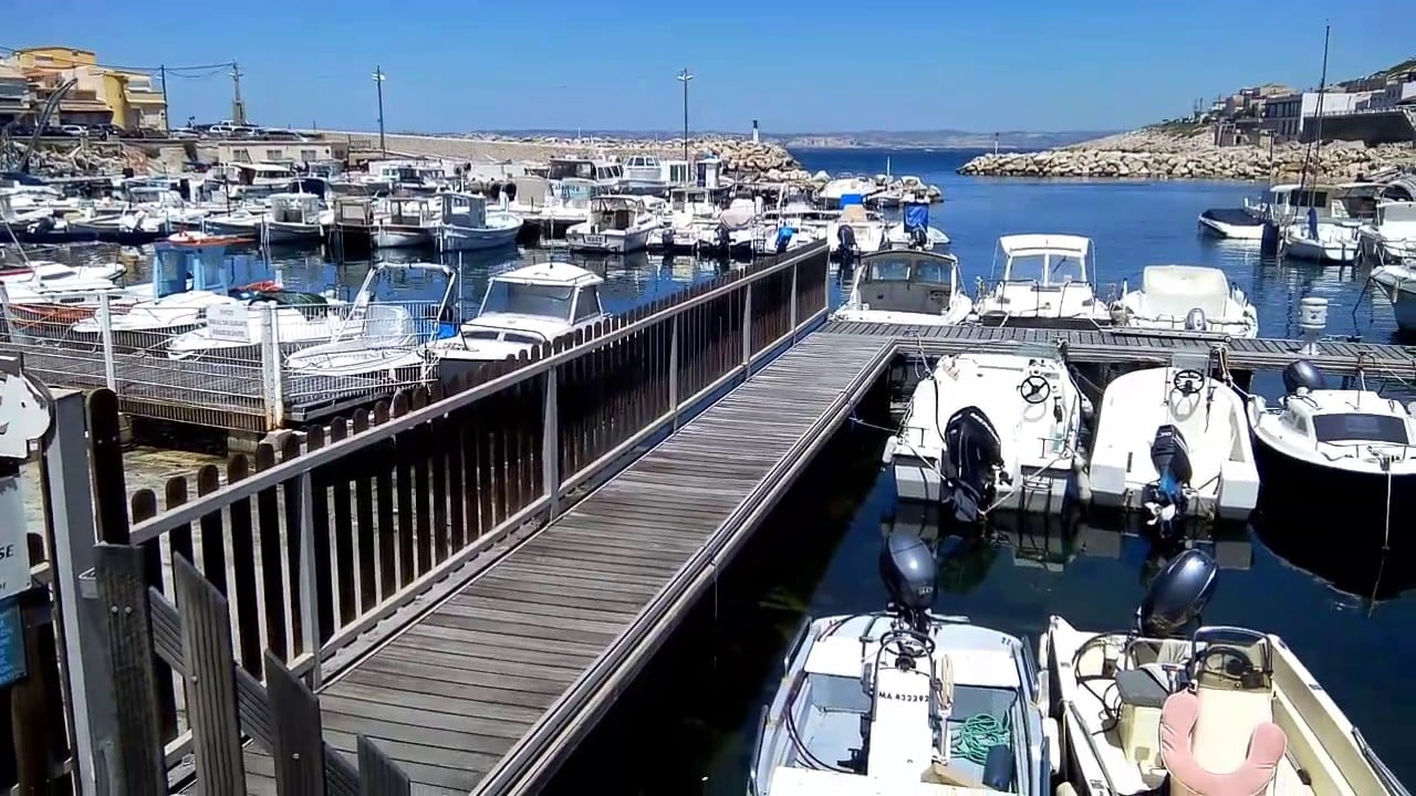 Découvrez le charme unique du Grand Bar Des Goudes